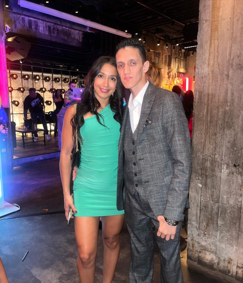 The Distinguished Gentleman | How to Wear a Suit Like a BOSS ...